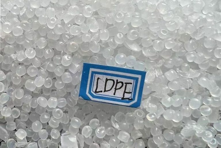 Nhựa LDPE là gì? Tìm hiểu về đặc điểm và ứng dụng của nhựa LDPE